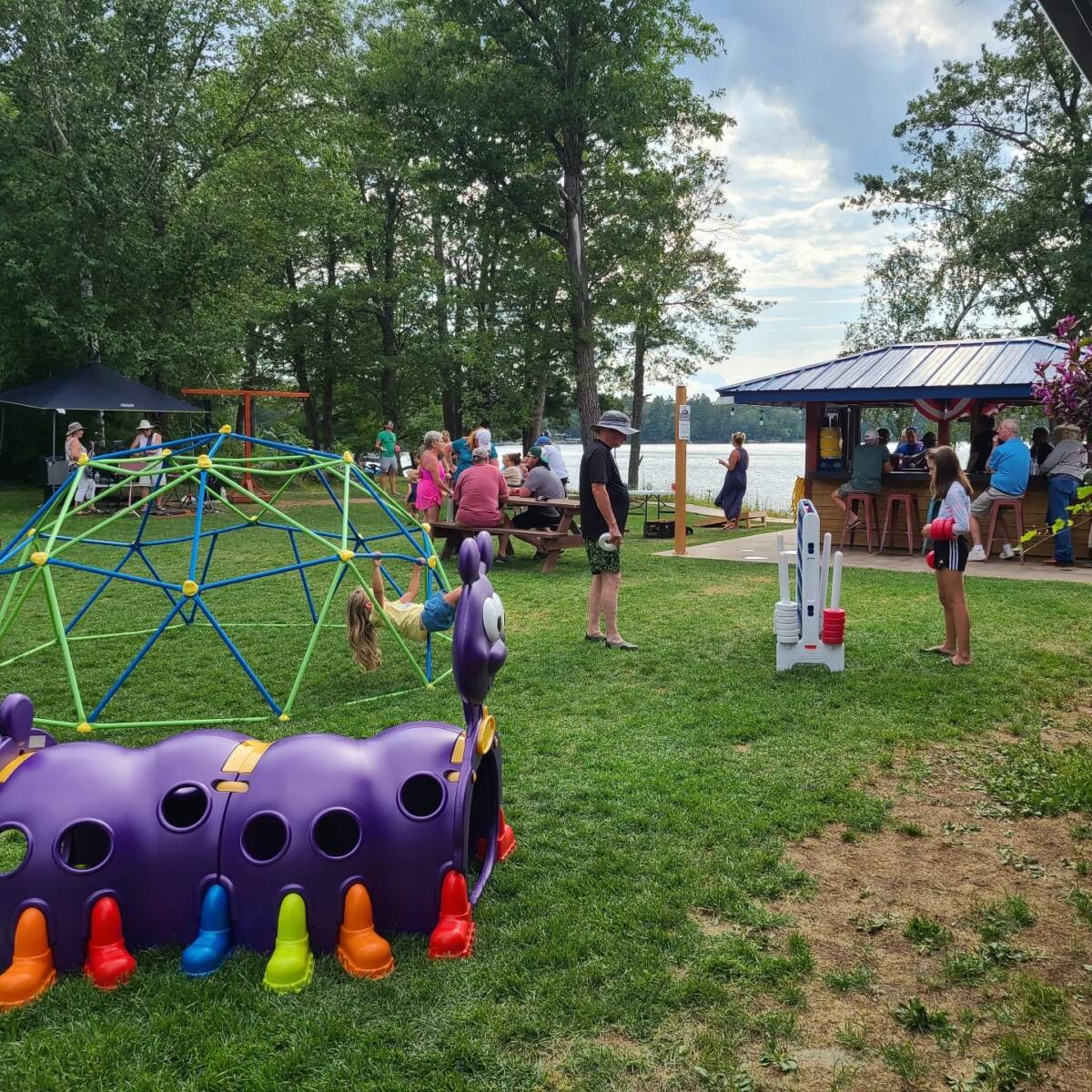 Home - Powell's on Round Lake - Lakeside Restaurant and Bar located in ...